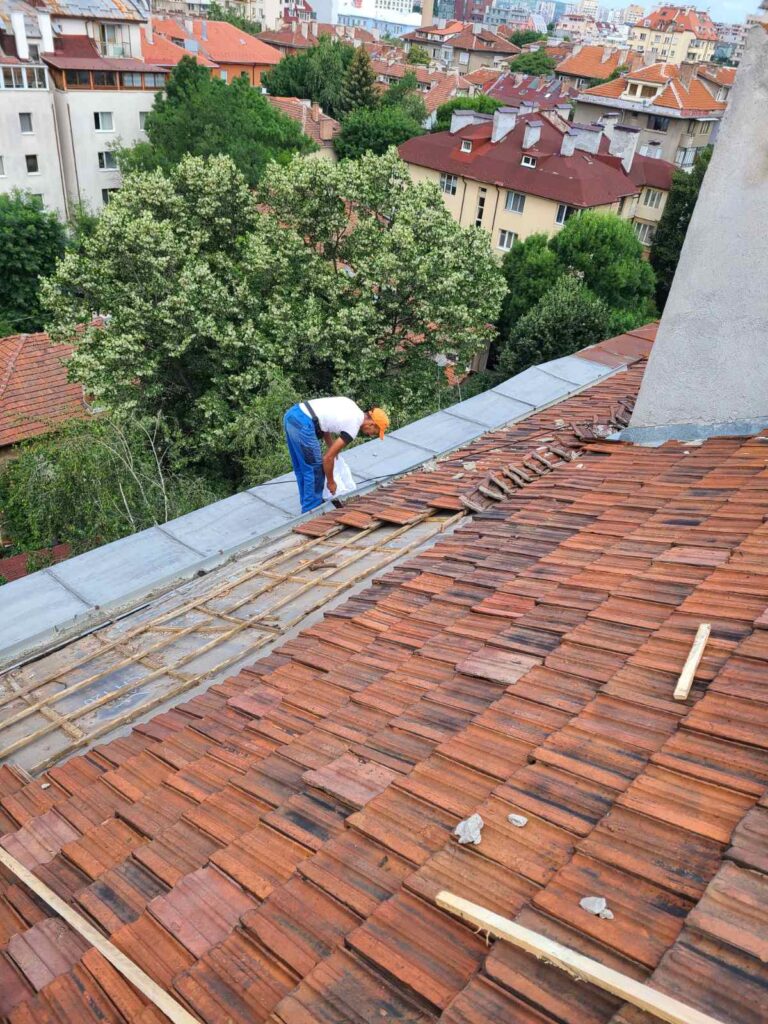 Обекти Бърз и качествен ремонт на покриви в цялата страна от Иво Строй